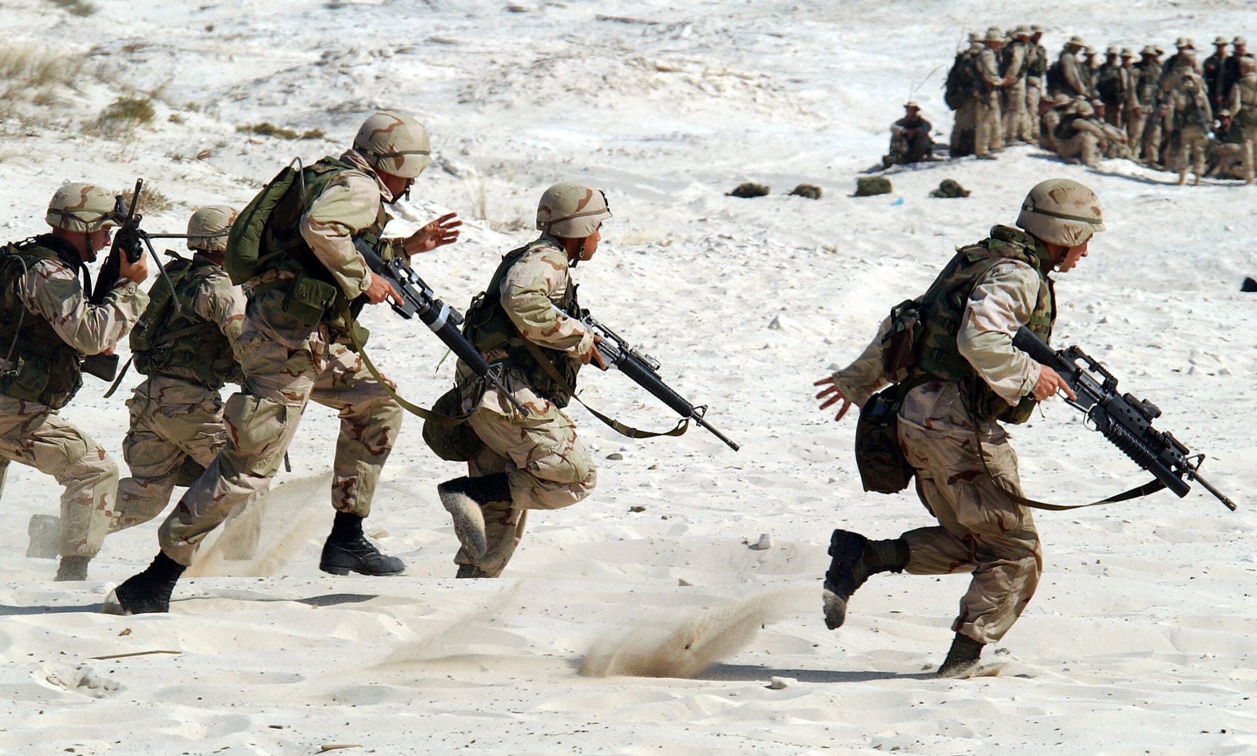 Paraquedista (PQD) Exército Brasileiro: o que é, formação, salário e mais!